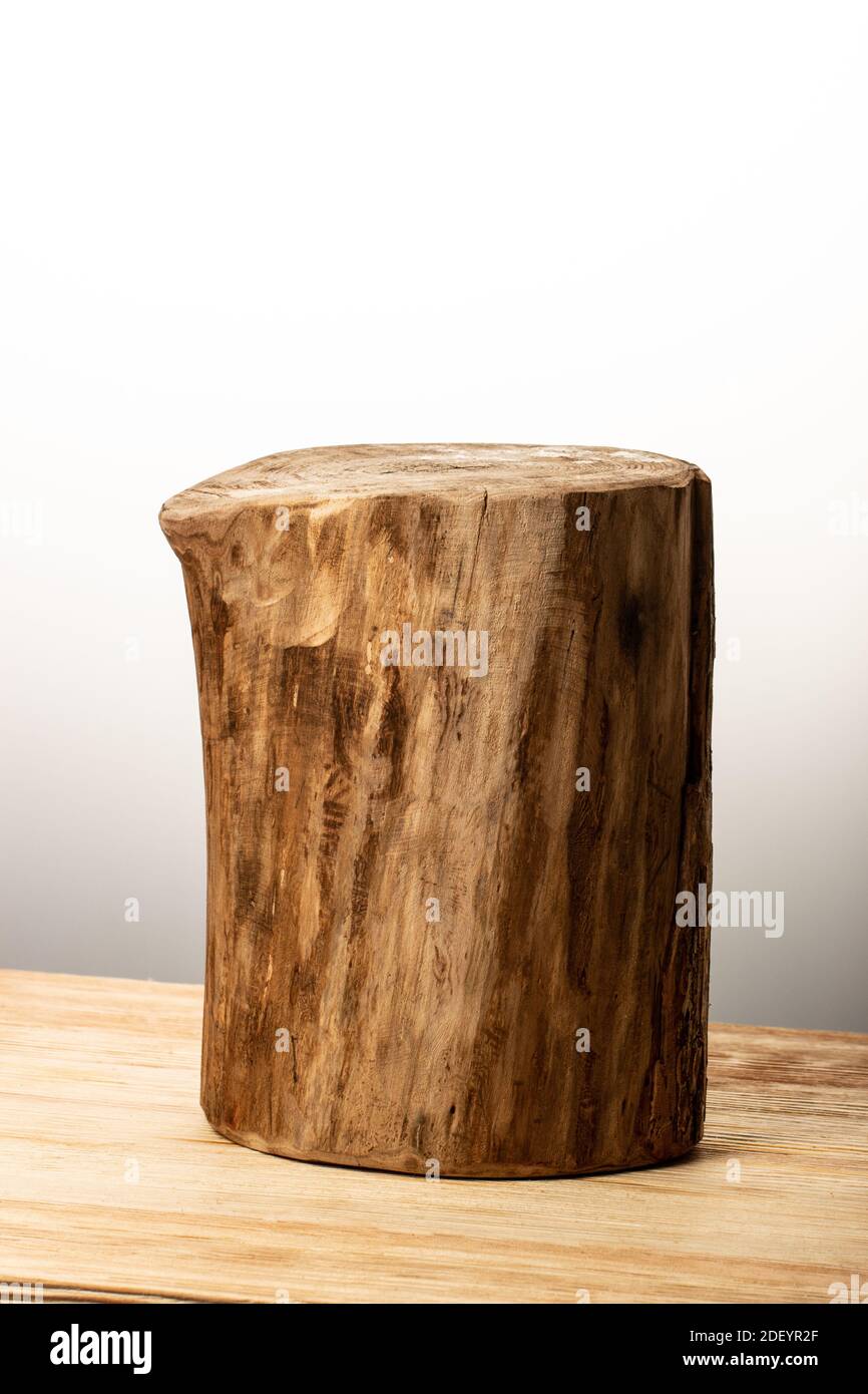 Empty round wood block hi-res stock photography and images - Alamy