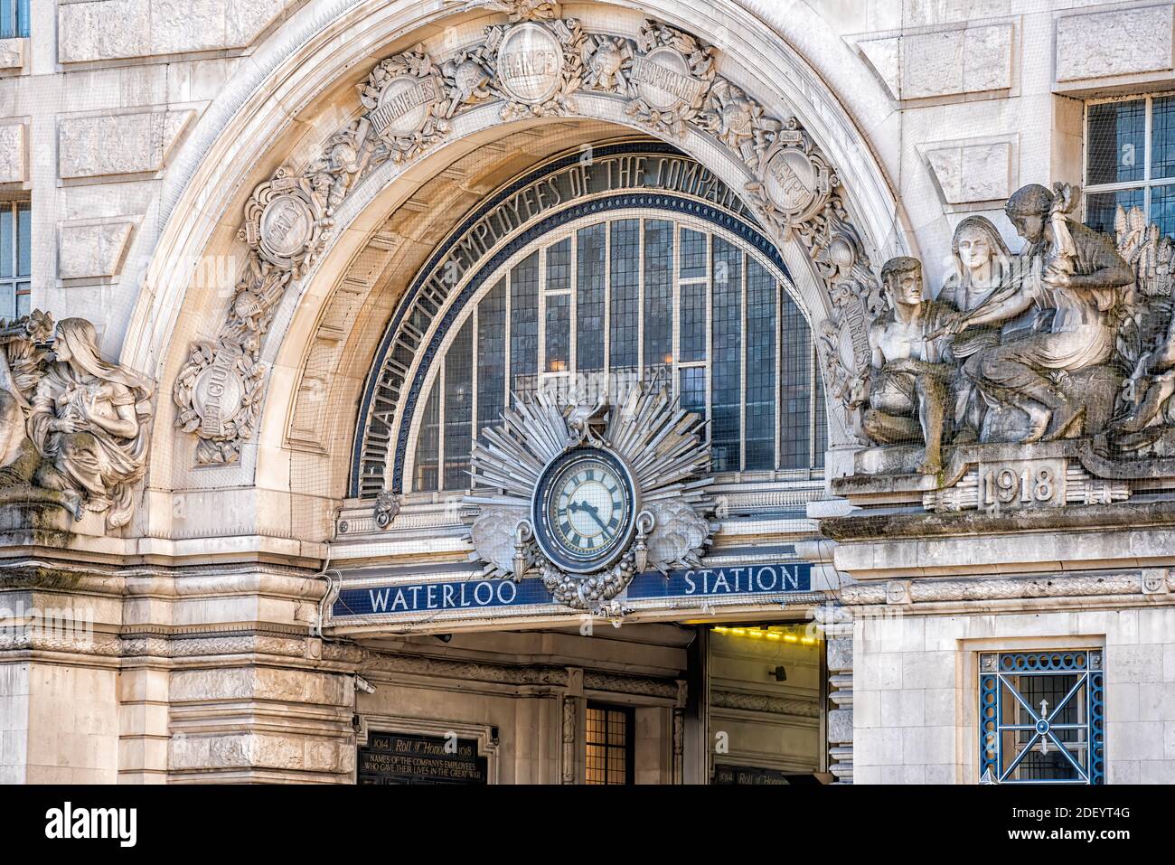 London, UK - June 22, 2018: Underground Waterloo station with sign and ...