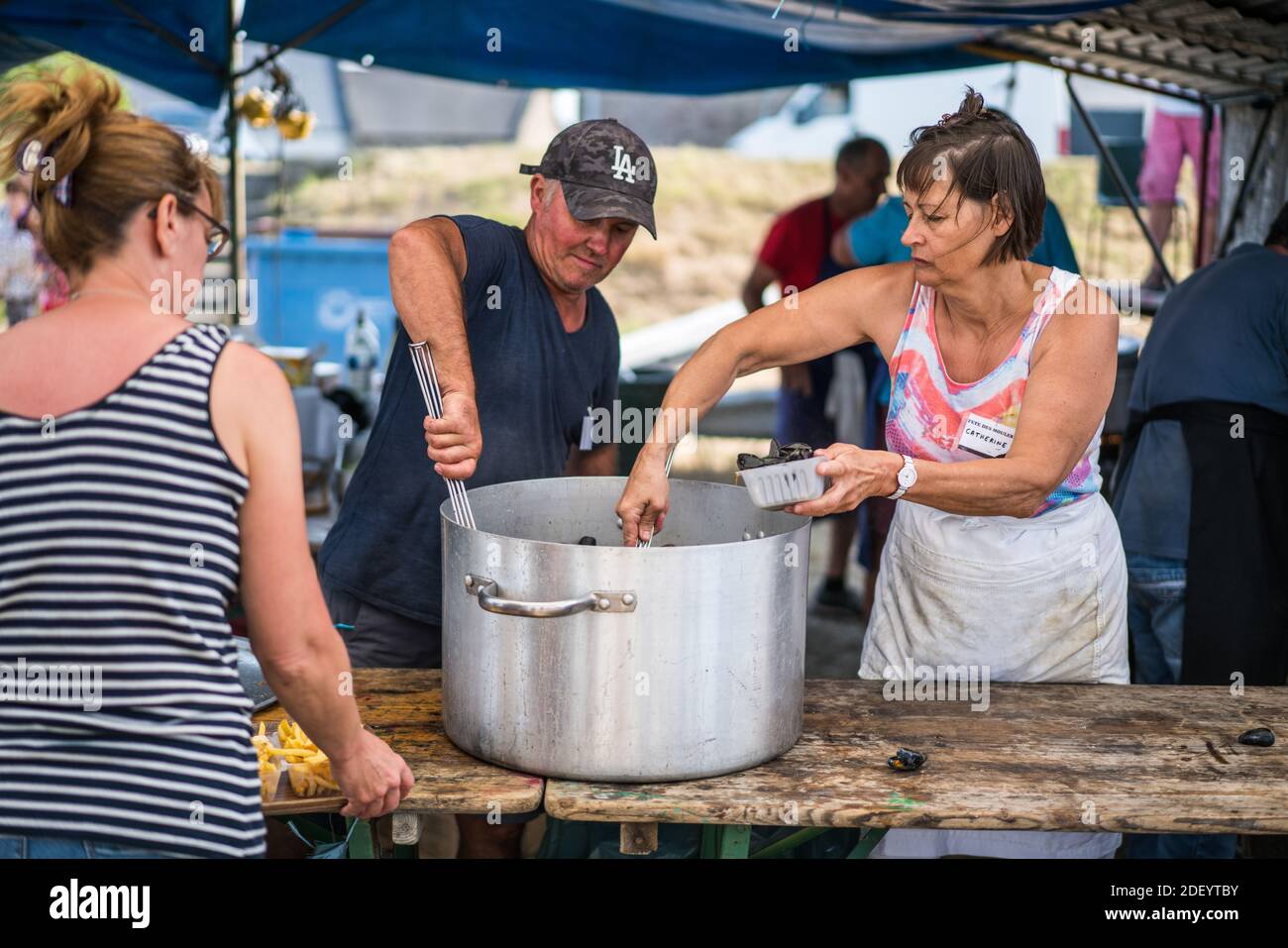 Local people dancing at festival of the mussels in the Vilde La Marine ...