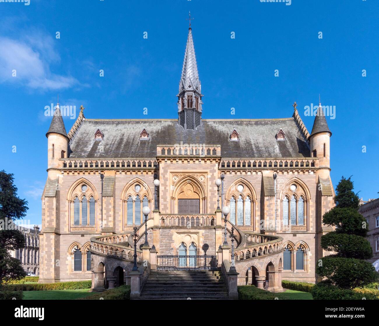 The McManus Art Gallery and Museum, Albert Square, Dundee, Tayside, Scotland, UK Stock Photo - Alamy