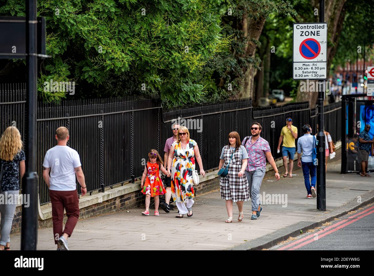 Chelsea bridge road hi-res stock photography and images - Alamy