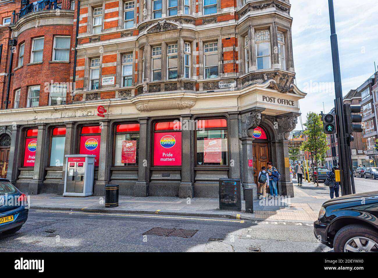 Entrance old victorian post office hi-res stock photography and images ...