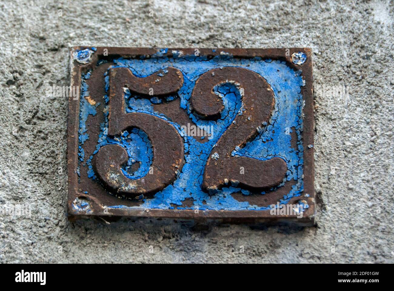 House number 52 hi-res stock photography and images - Alamy
