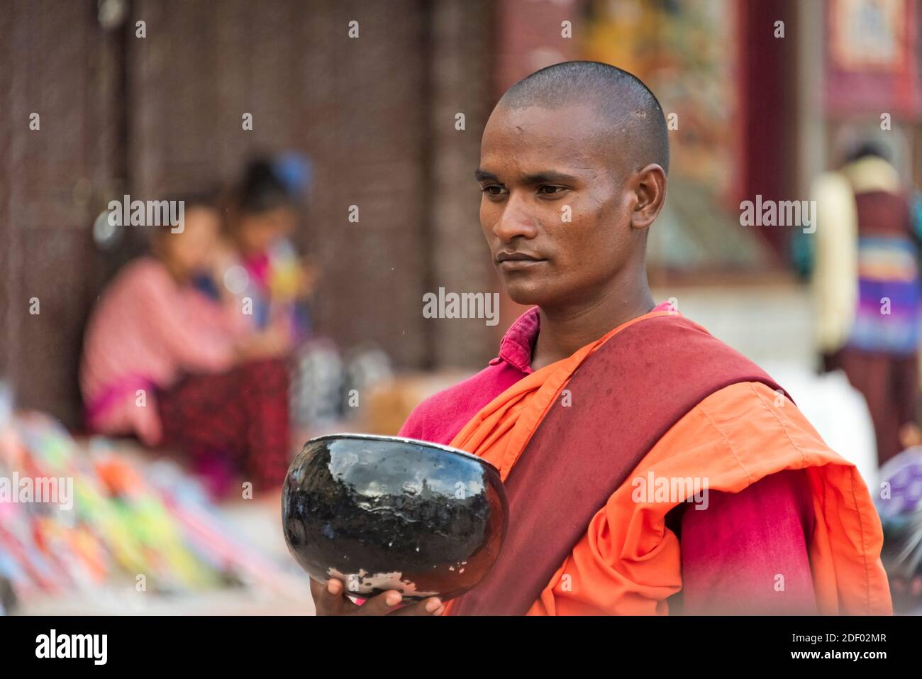 Hinduism monk hi-res stock photography and images - Alamy