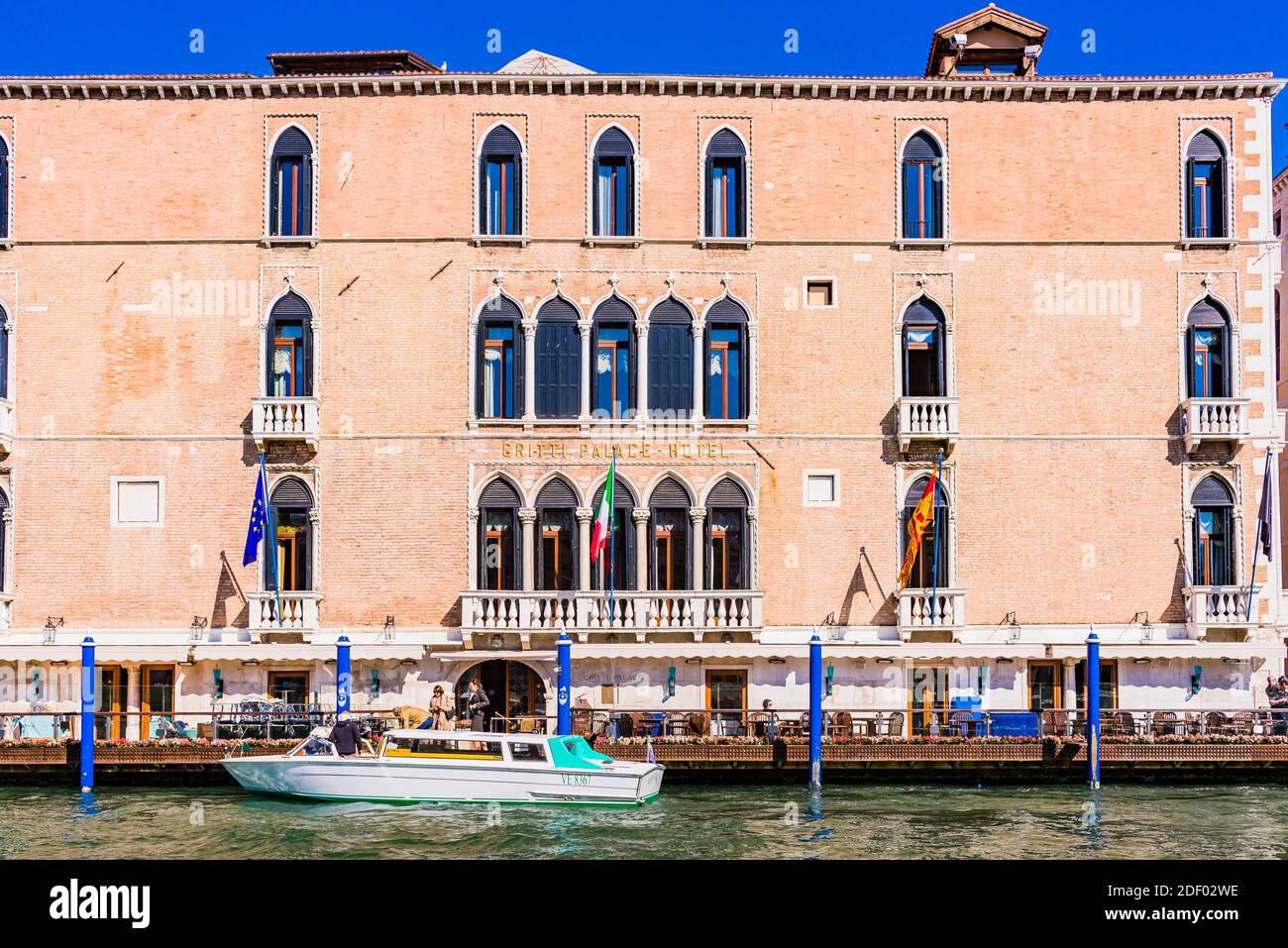 Venetian gothic architecture hi-res stock photography and images - Alamy