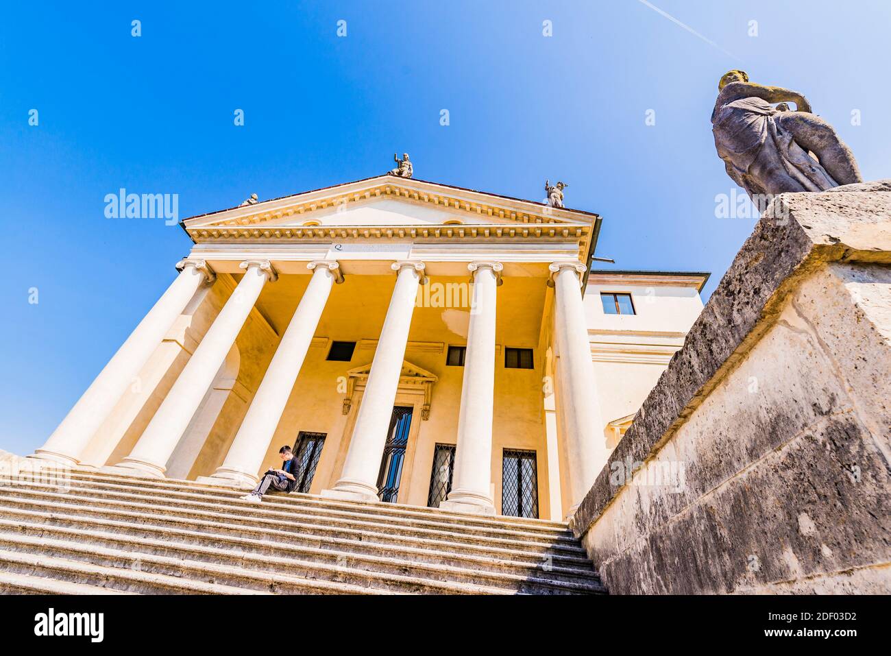 Villa La Rotonda is a Neoclassical villa just outside Vicenza in ...