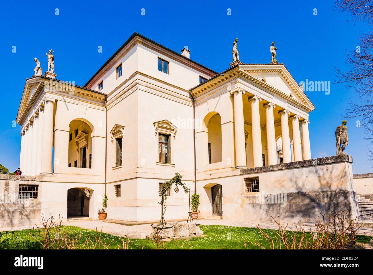 Villa La Rotonda is a Neoclassical villa just outside Vicenza in ...