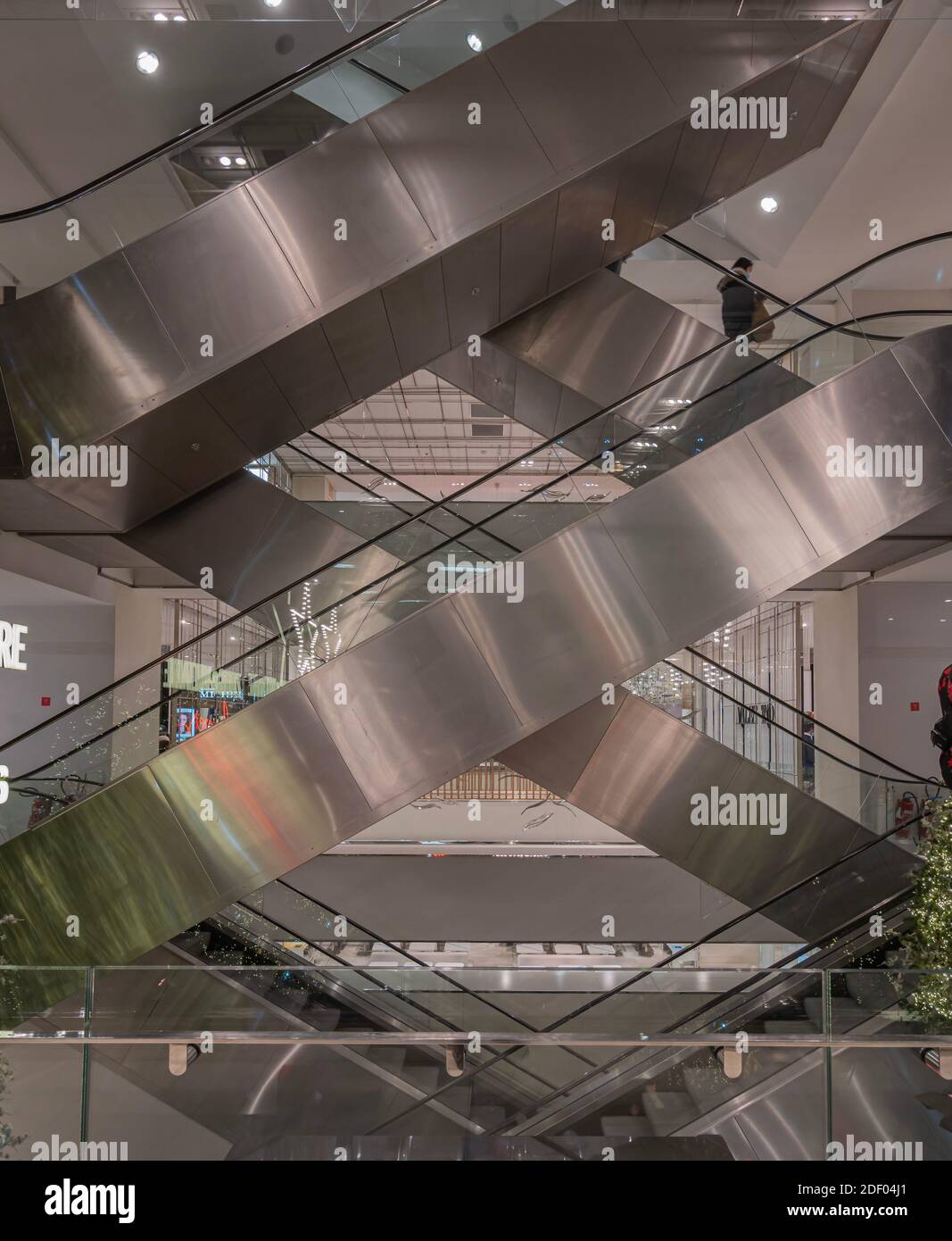 Le printemps paris interior hi-res stock photography and images - Alamy