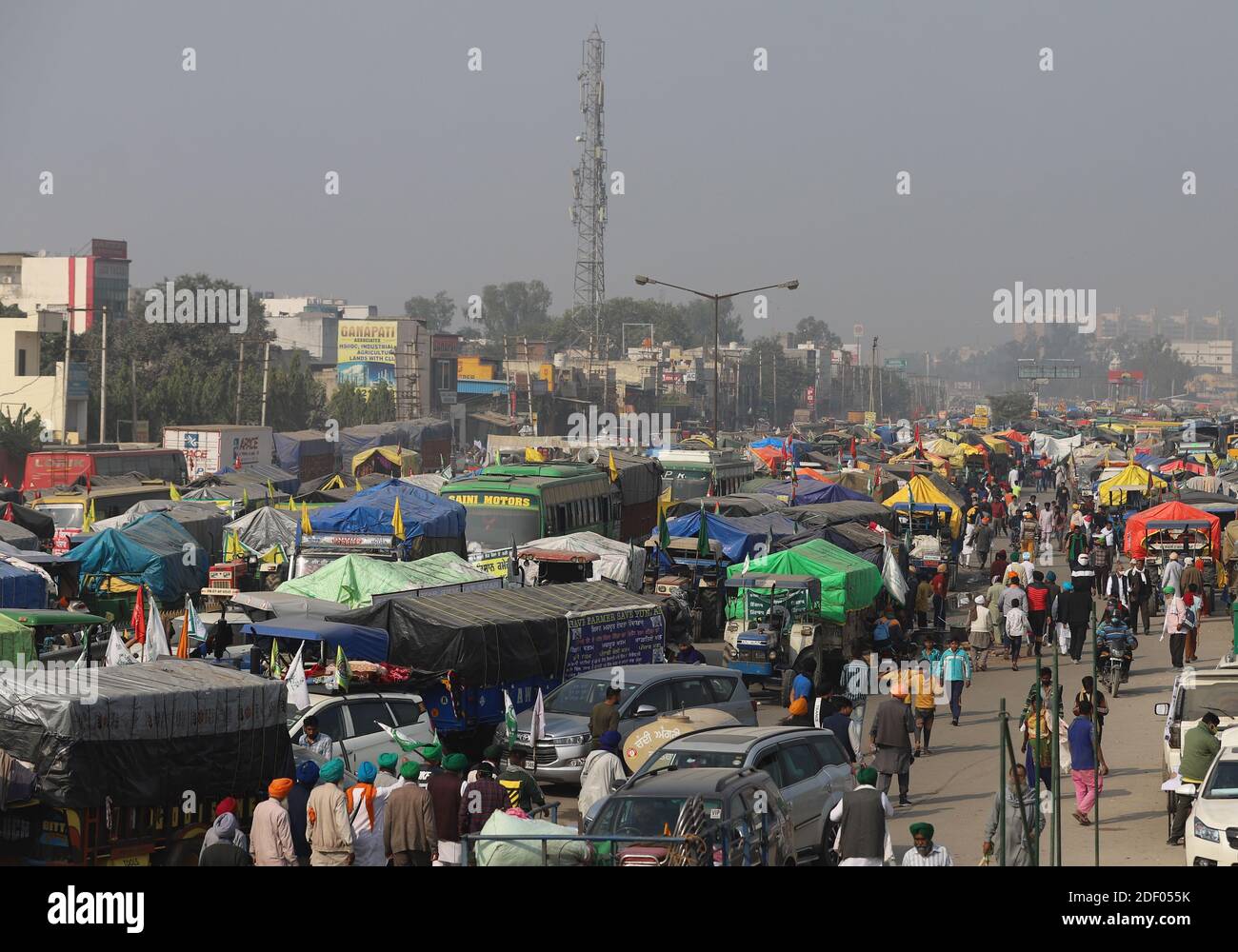 Gt karnal road hi-res stock photography and images - Alamy