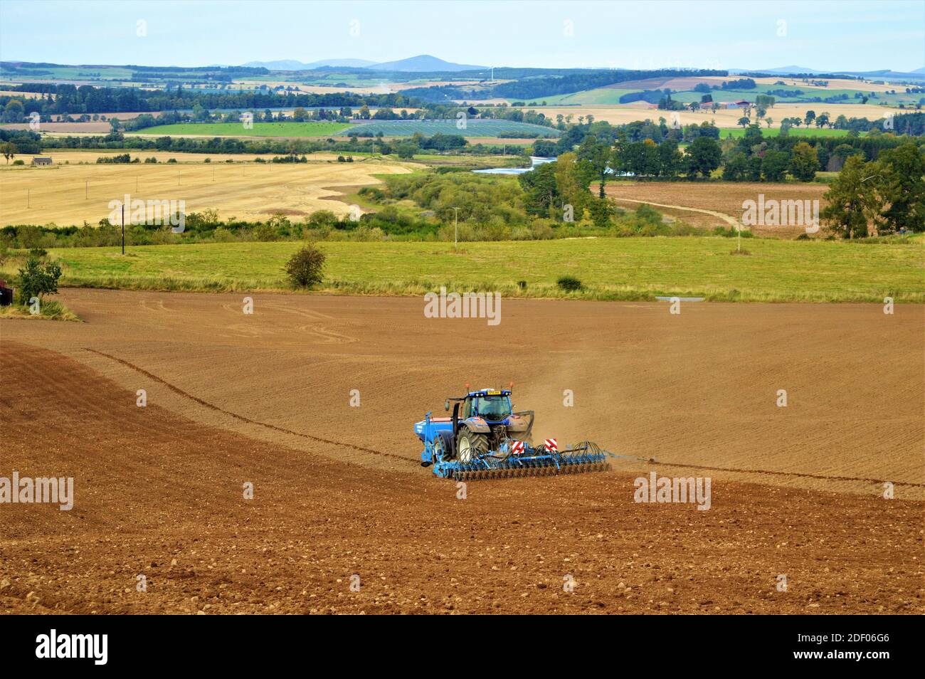 Farming - Crop sowing in scenic Scotland Stock Photo - Alamy