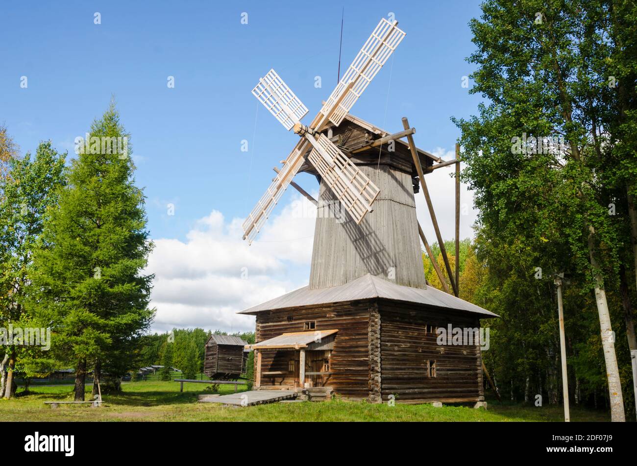 Windmill with wooden wings. Dutch type mill Stock Photo - Alamy