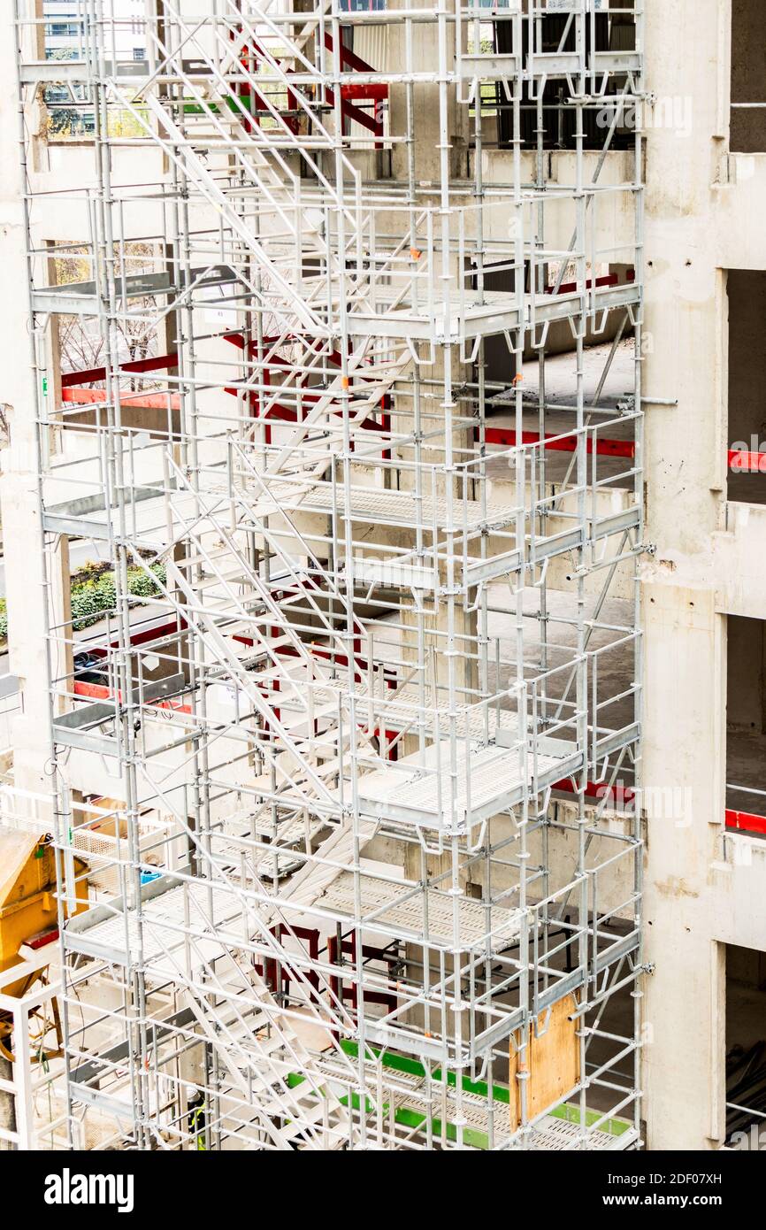 Scaffolding thread hi-res stock photography and images - Alamy