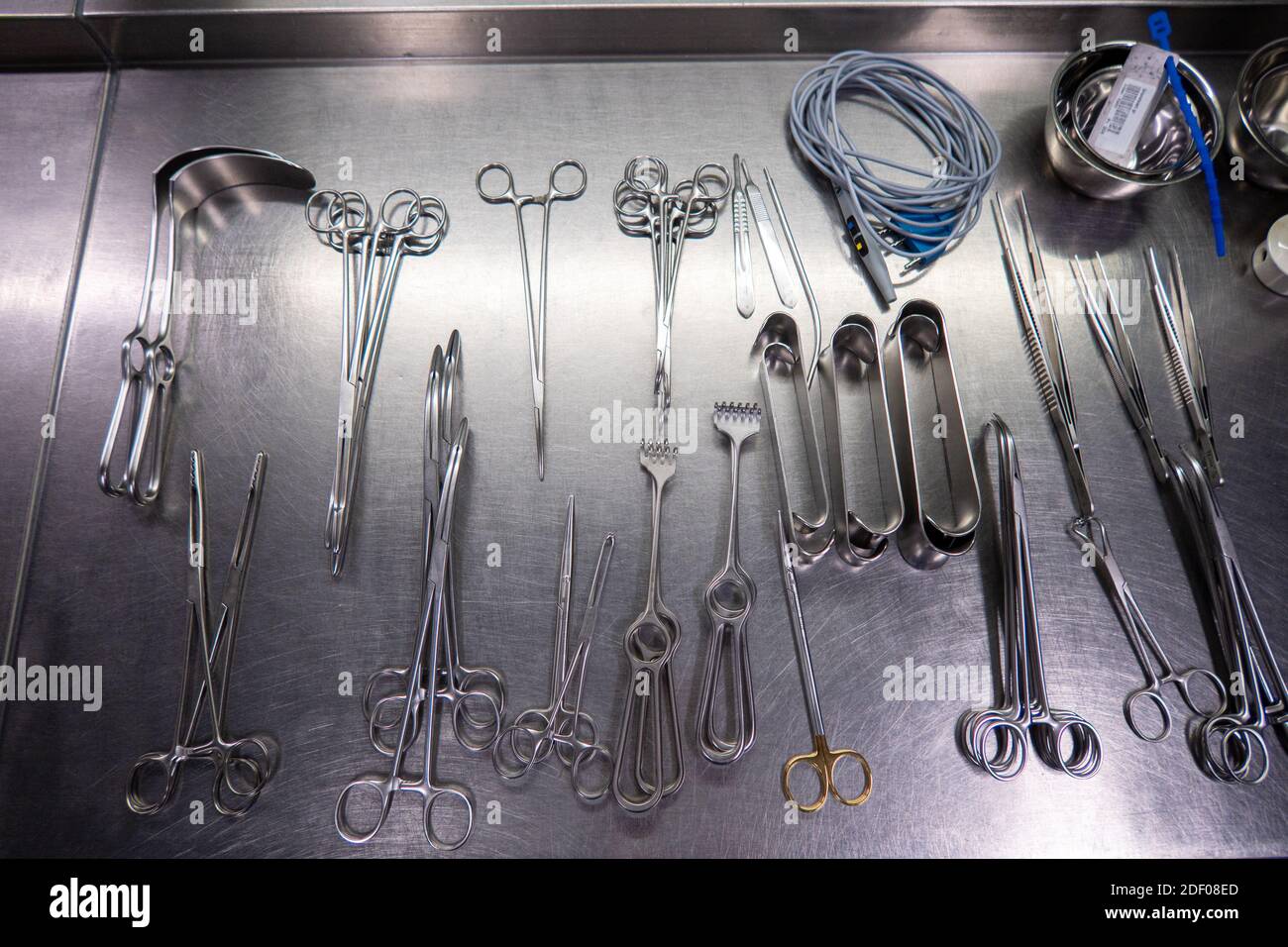 Cleaned and disinfected instruments lie in a sterilization department ...