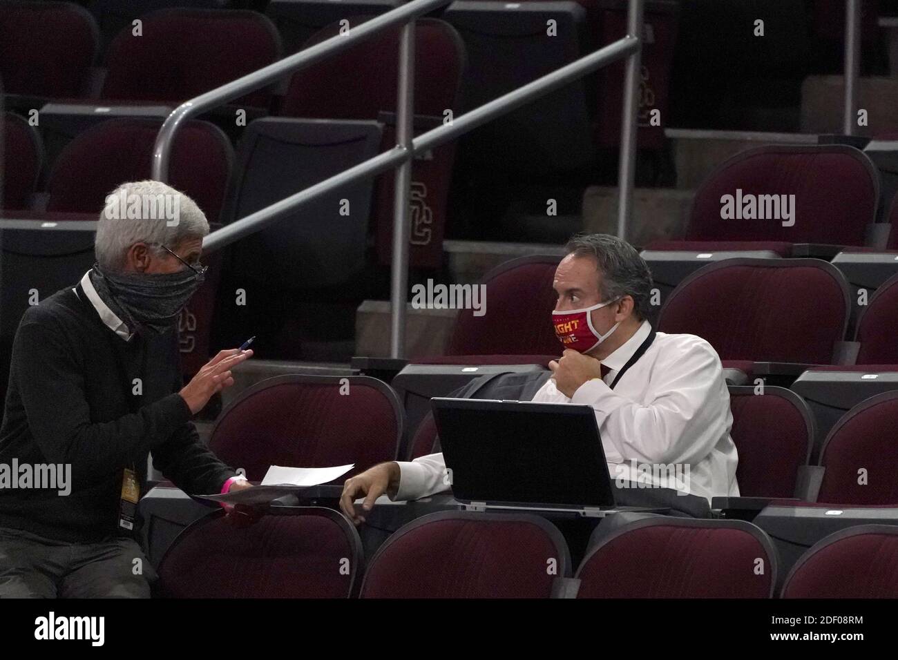 Sports information director hi-res stock photography and images - Alamy