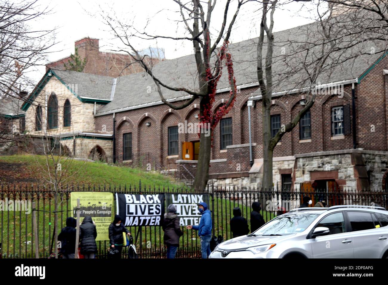Residents queue hi-res stock photography and images - Alamy