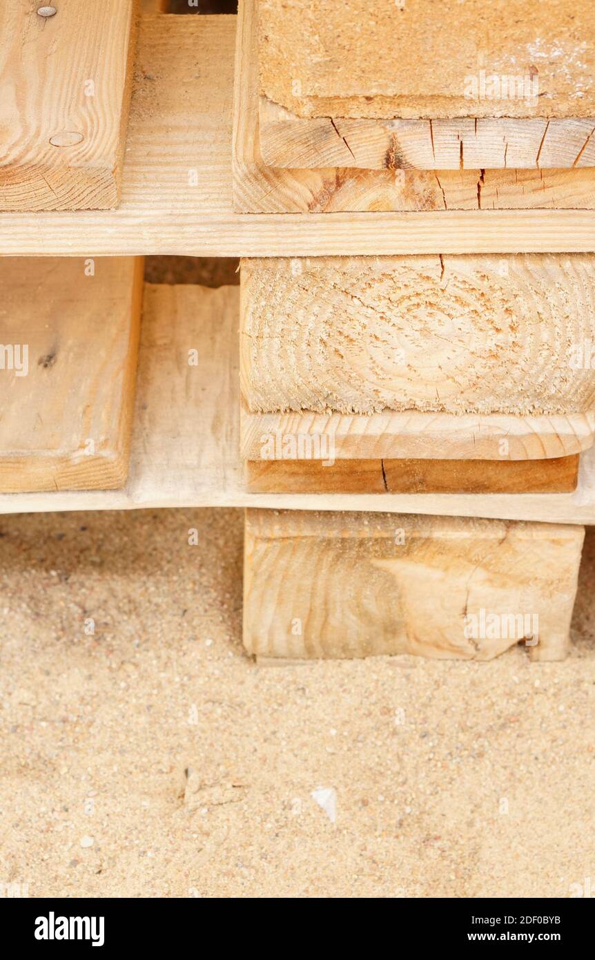 Pallet on sand hi-res stock photography and images - Alamy