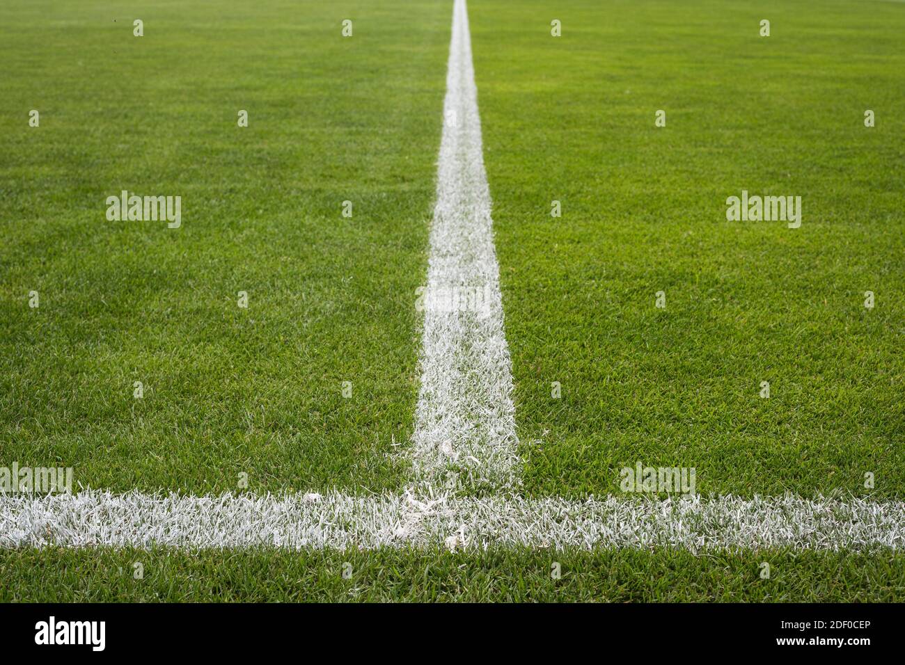 Perpendicular Lines High Resolution Stock Photography and Images - Alamy