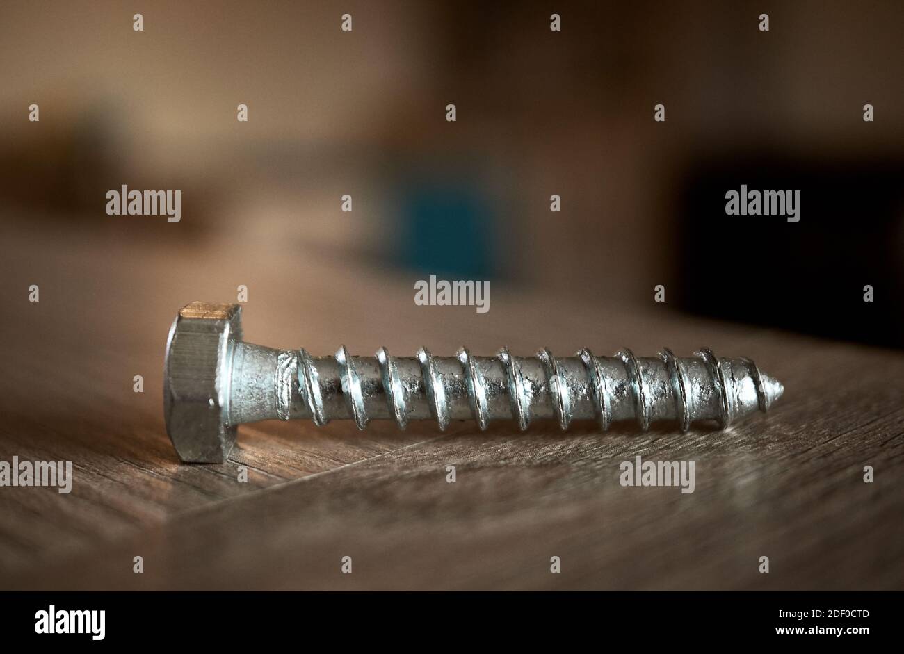 Silver screw hi-res stock photography and images - Alamy