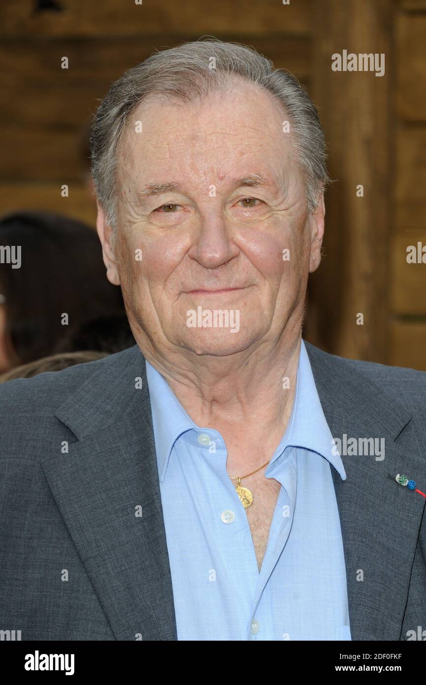 File - Albert Uderzo Dies At 92 - Albert Uderzo attending the 'Oziriz ...