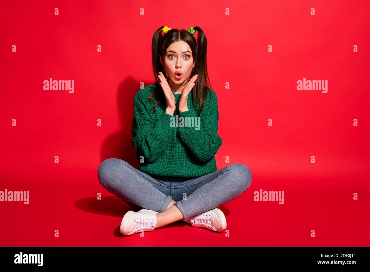 Full size photo of young attractive shocked amazed surprised girl sit ...
