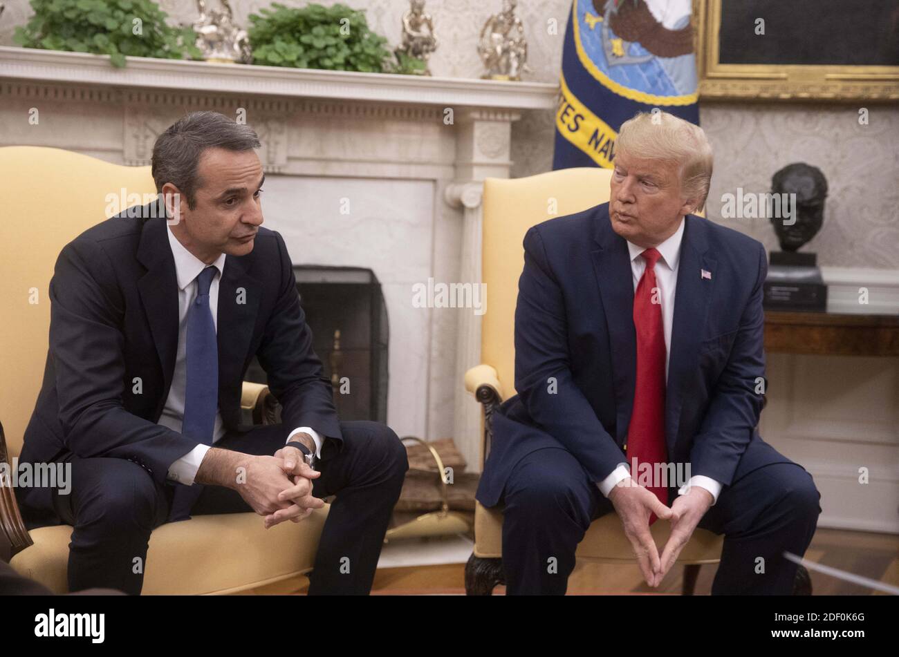 Prime Minster of Greece Kyriakos Mitsotakis and President Donald Trump ...