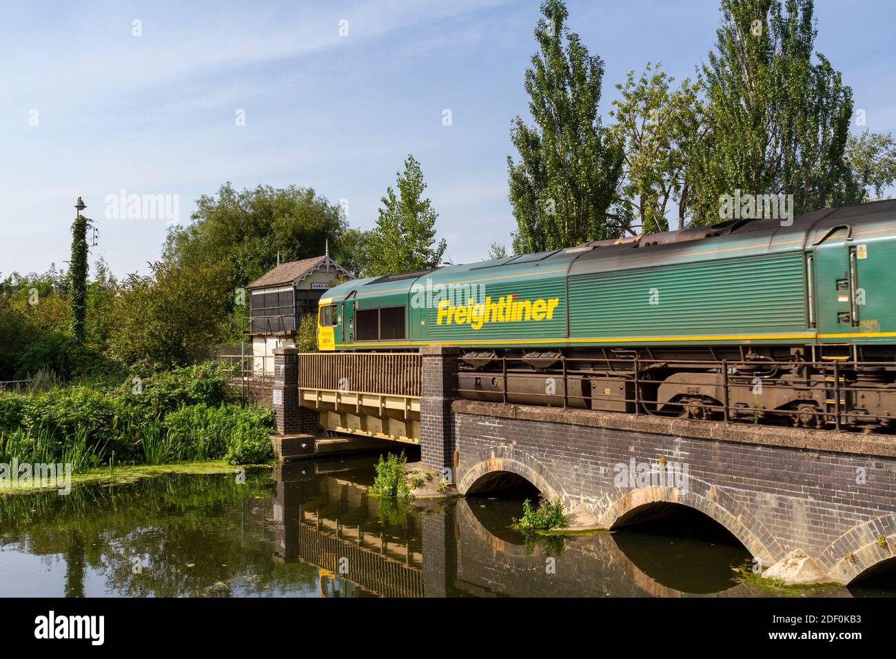 Freightliner train hi-res stock photography and images - Alamy