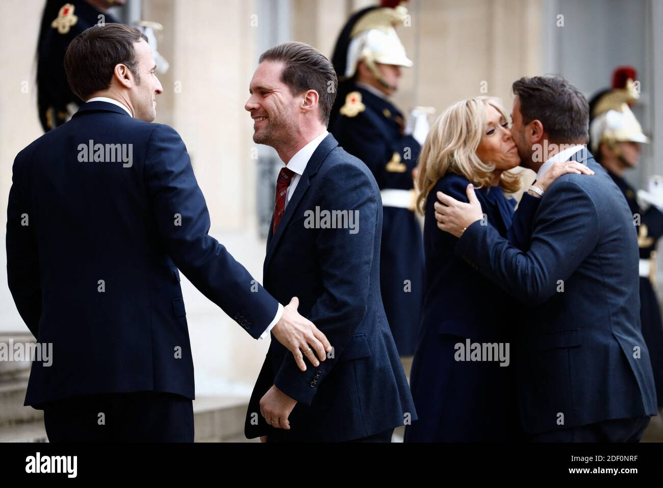 French President Emmanuel Macron and his wife Brigitte welcome Prime ...