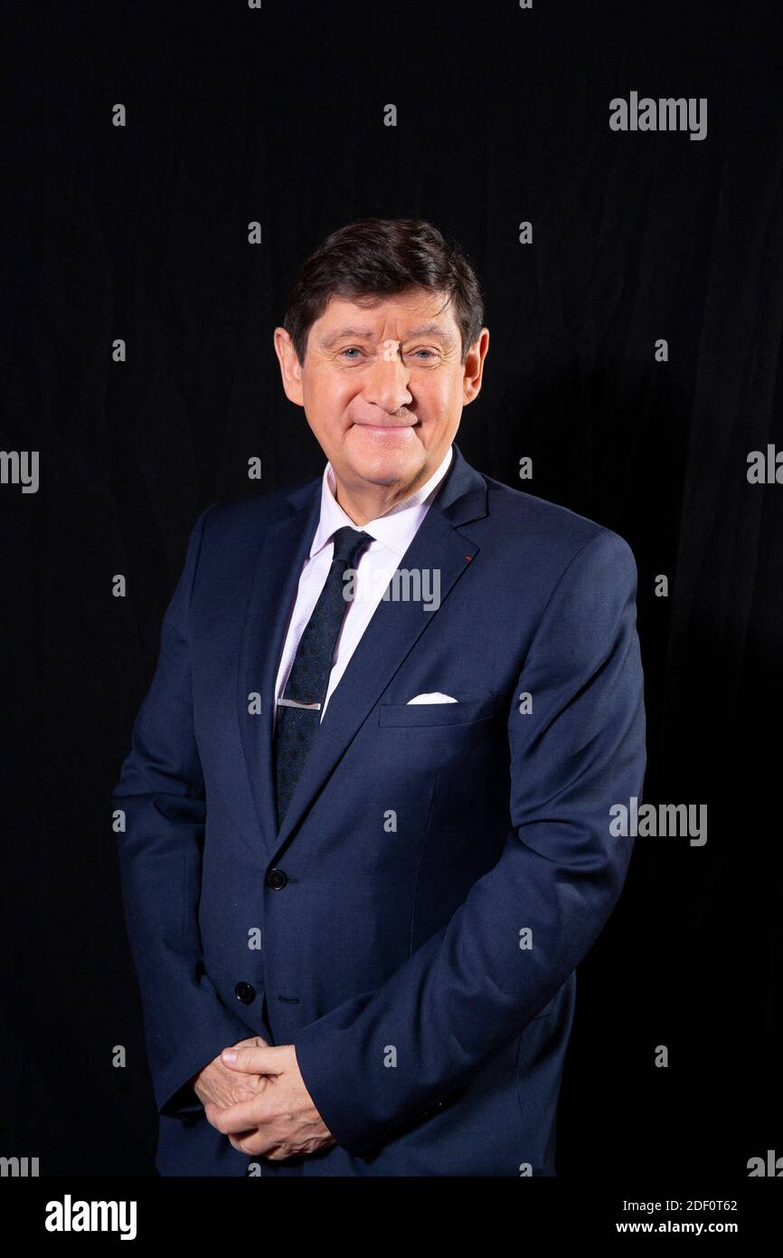 Exclusive - Patrick Kanner poses for pictures as appearing on Dimanche ...