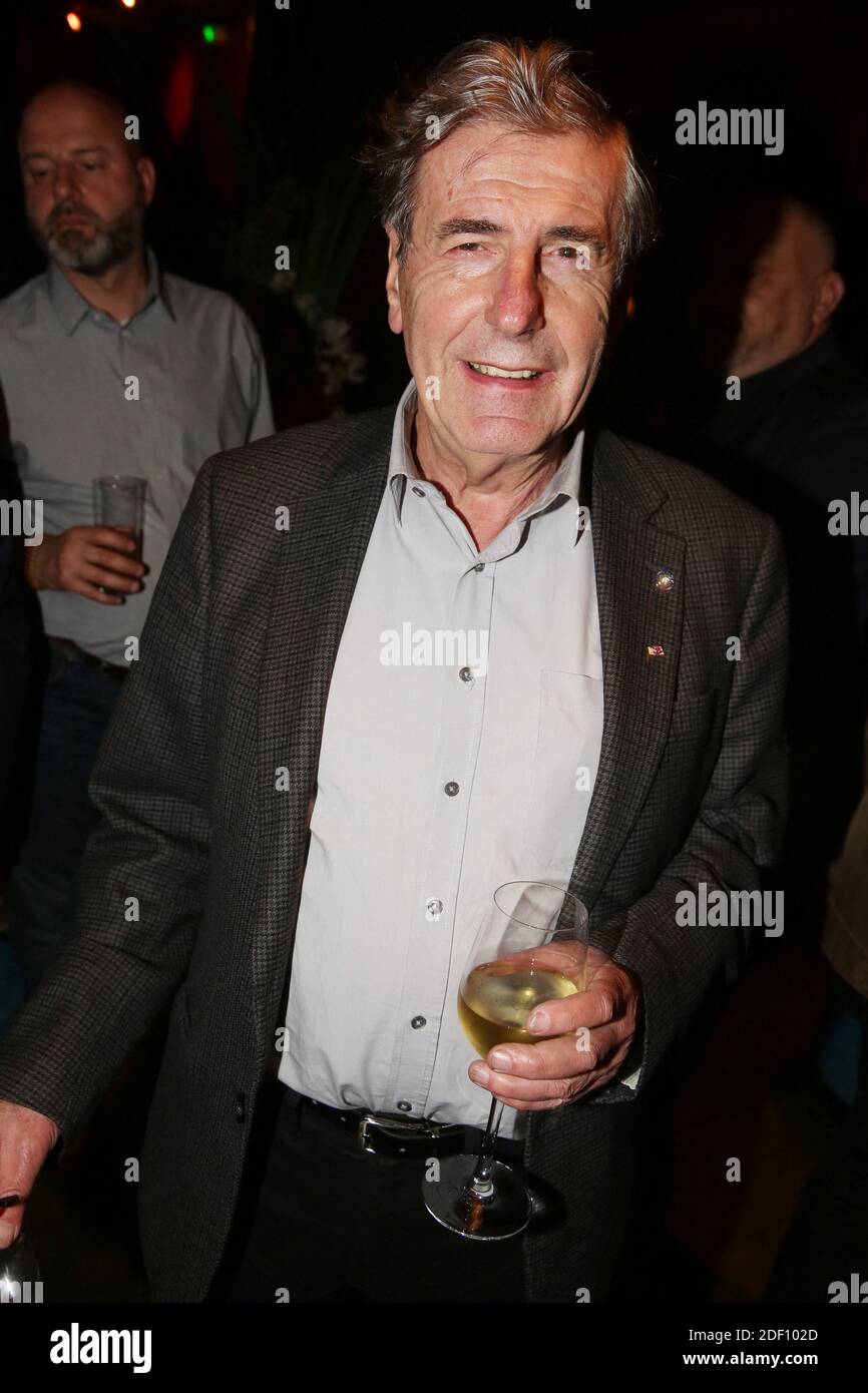 Bernard Menez assistent au lancement du livre de René-Marc Guedj ...