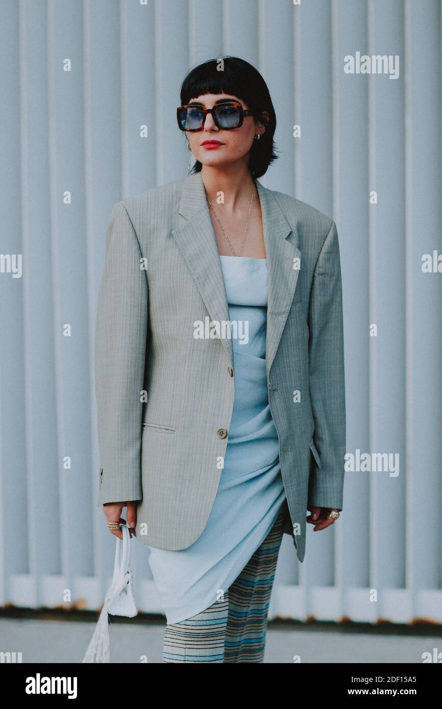 Street style, Maria Bernad arriving at Jacquemus Fall-Winter 2020-2021 ...