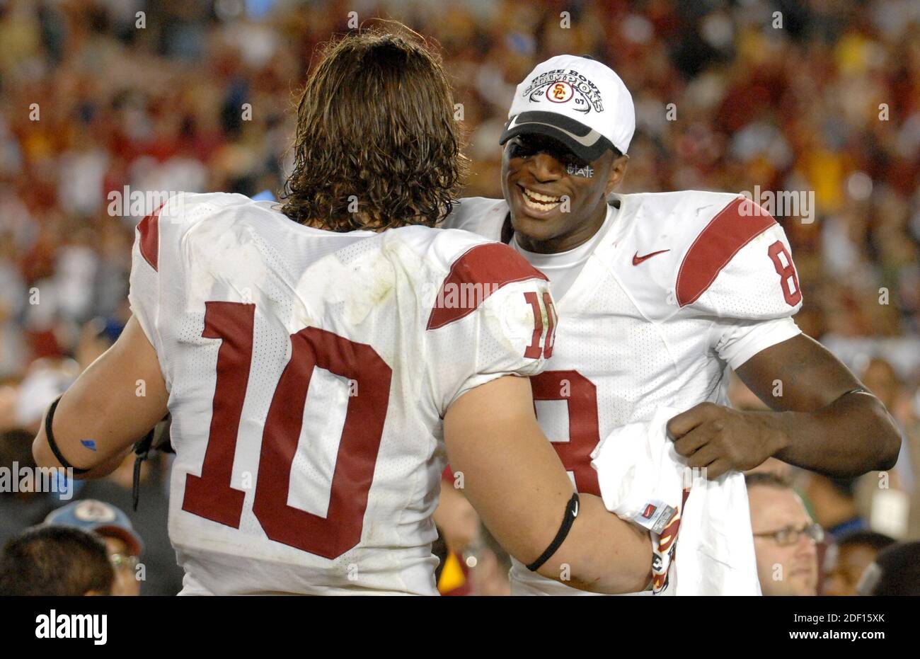 Pasadena, United States. 01st Jan, 2007. Brian Cushing, left, and ...