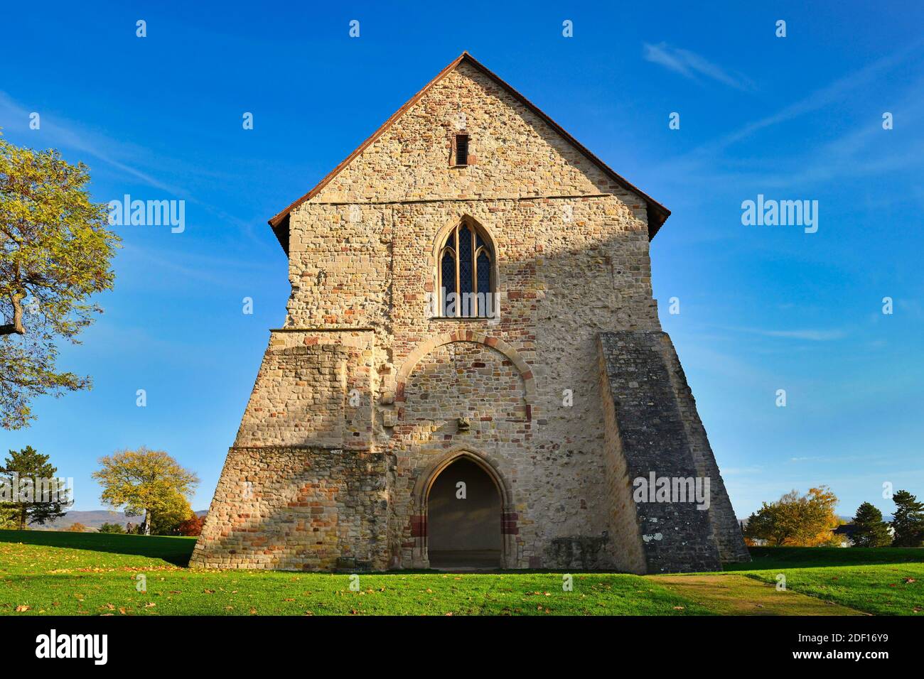 Carolingian church hi-res stock photography and images - Alamy