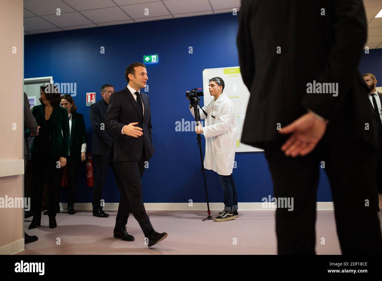 French president Emmanuel Macron visits the laboratory of the ...