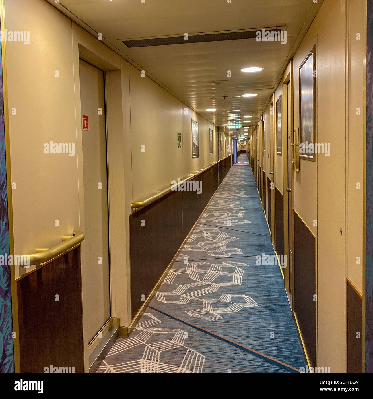 Cruise ship interior hallway hi-res stock photography and images - Alamy