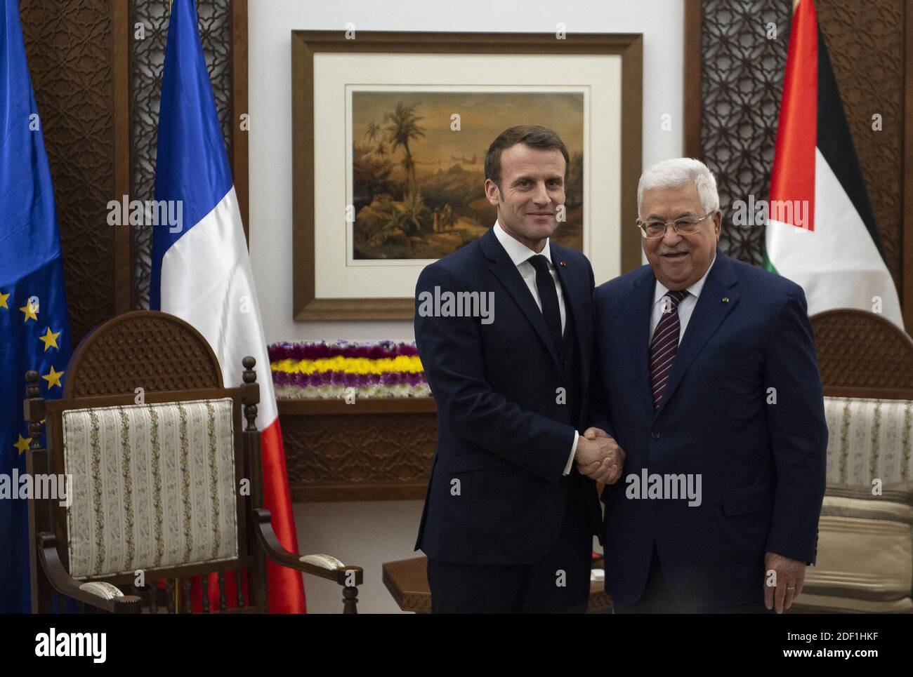 Palestinian Authority president Mahmud Abbas with French President ...