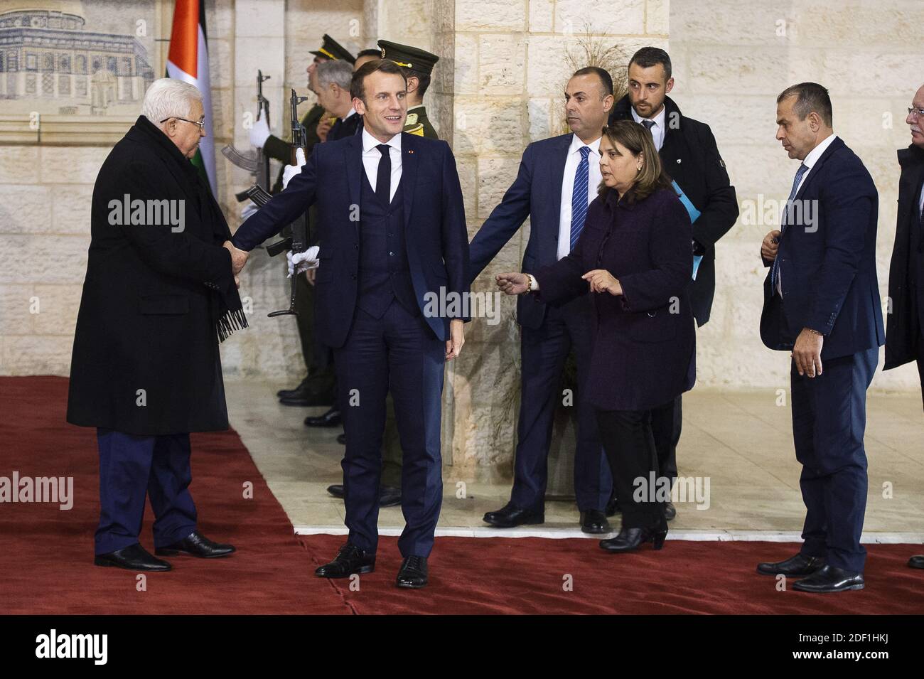 Palestinian Authority president Mahmud Abbas with French President ...