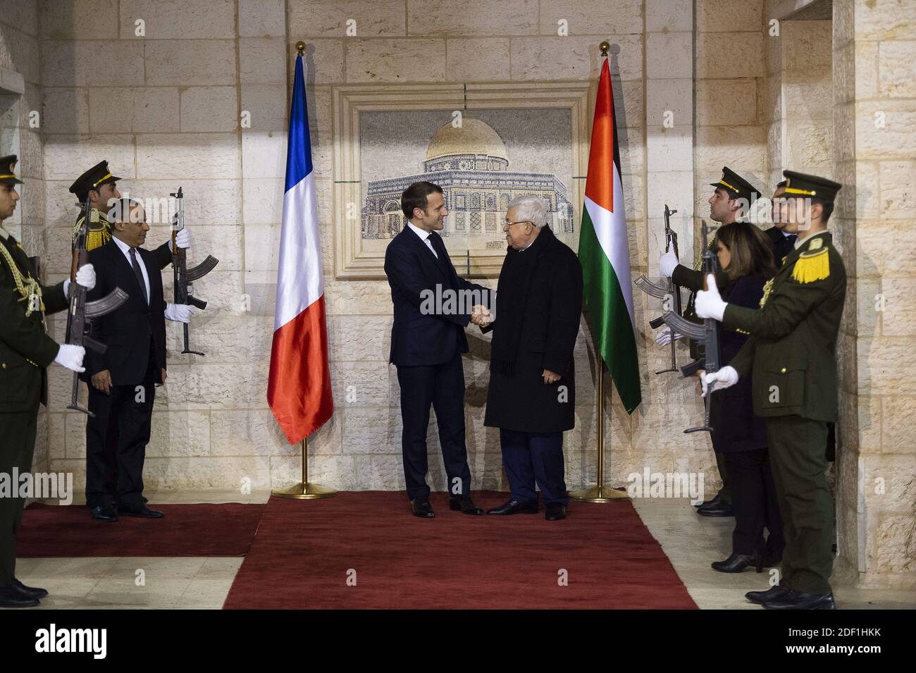 Palestinian Authority president Mahmud Abbas with French President ...