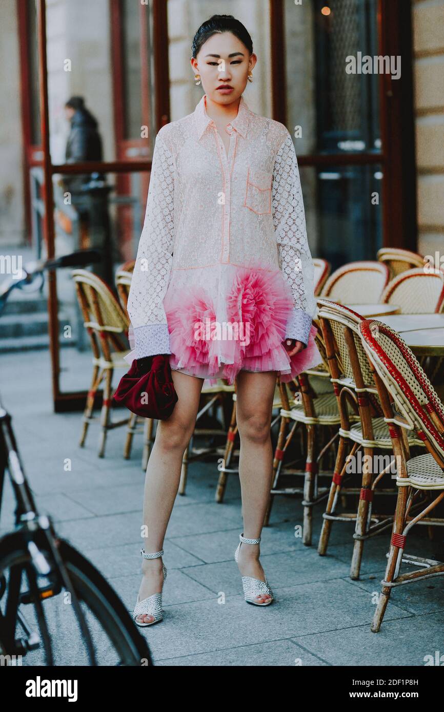 Chemise a fleurs hi-res stock photography and images - Alamy