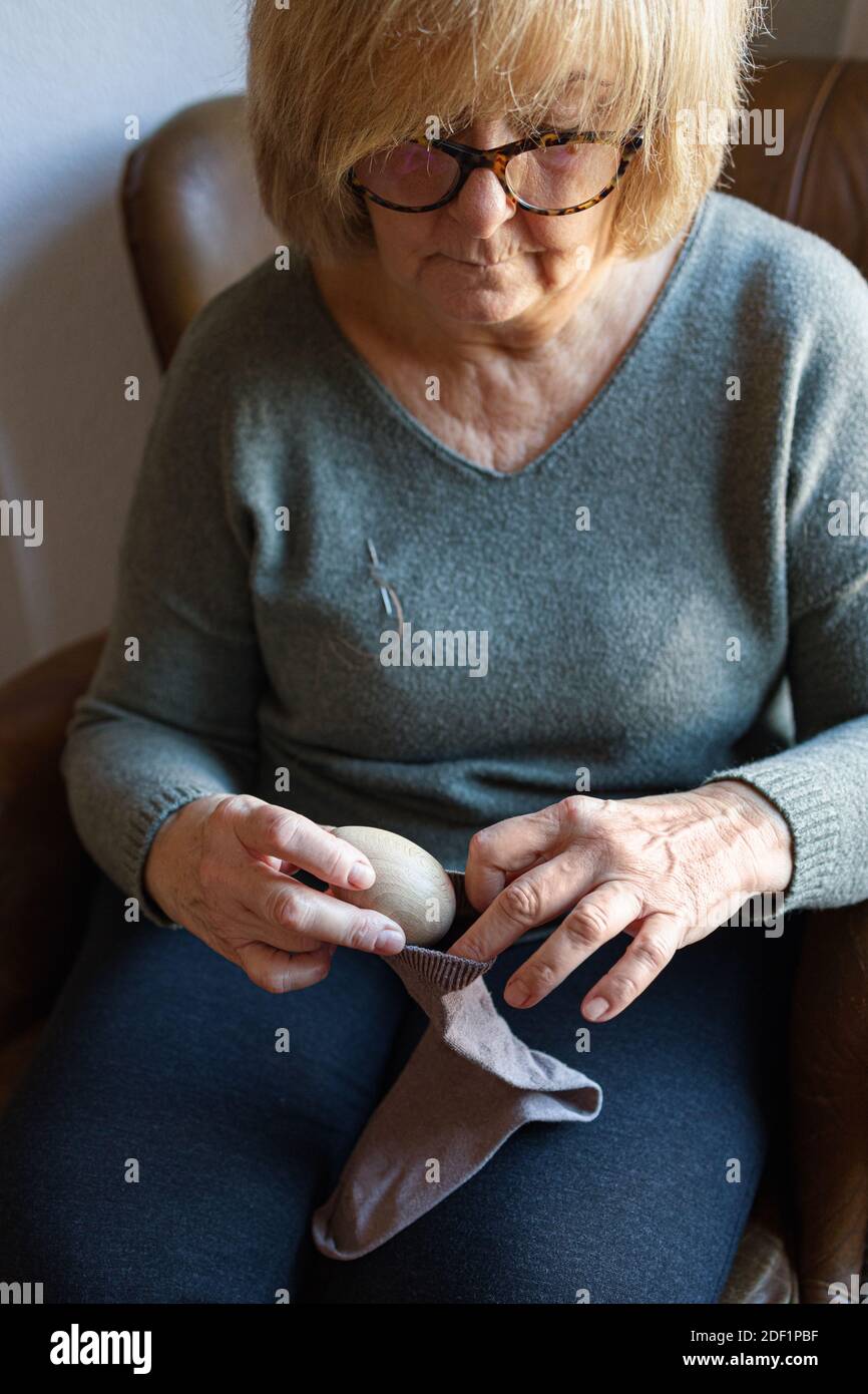 Elderly mature aged old hi-res stock photography and images - Alamy