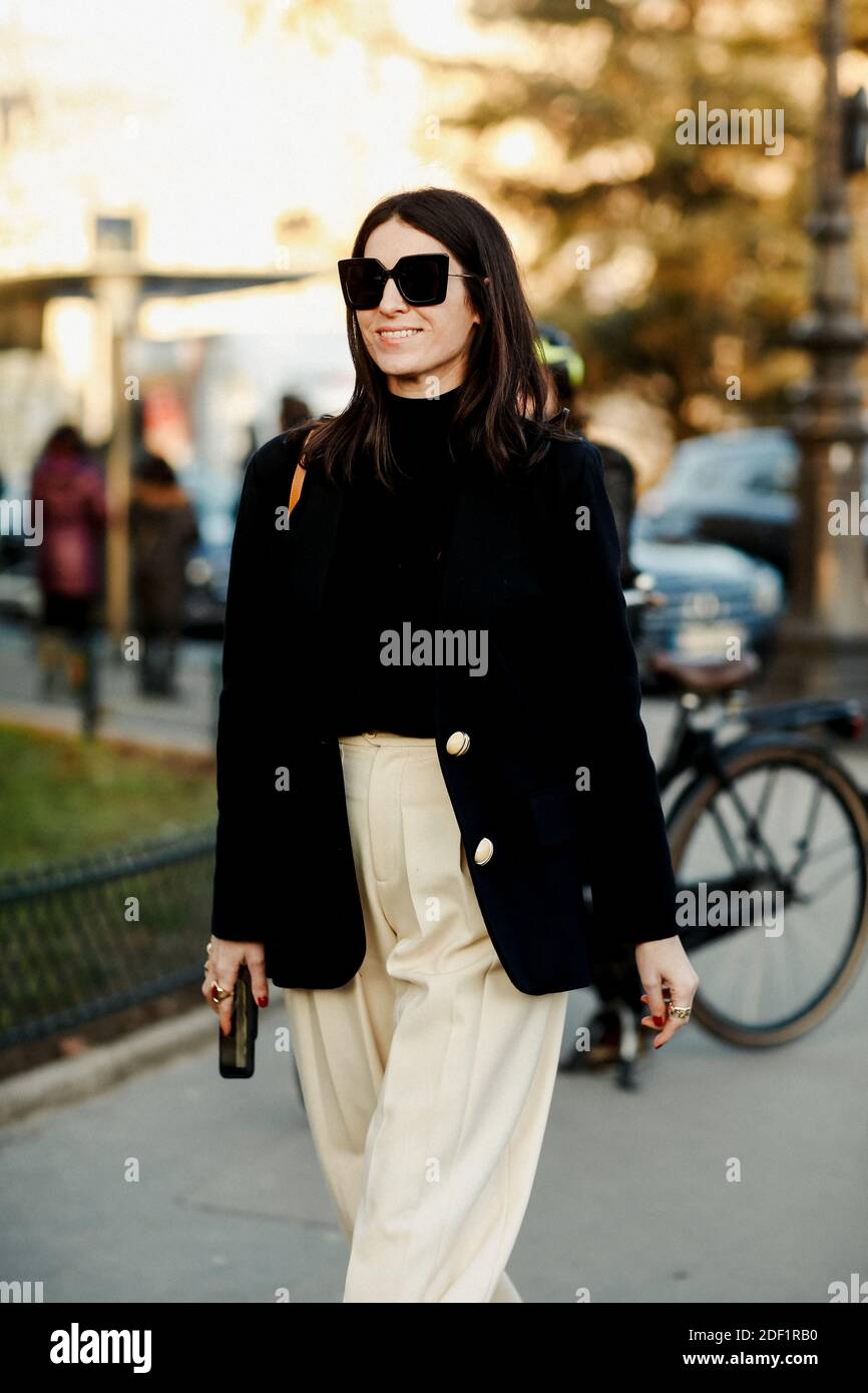 Street style, Deborah Reyner Sebag arriving at Alexandre Vauthier ...
