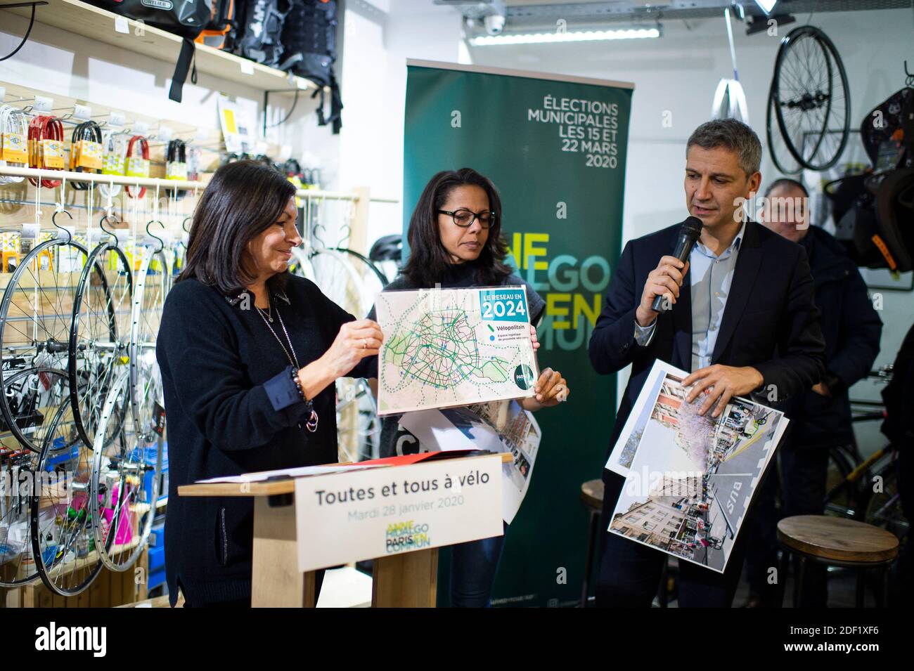 Paris Mayor Anne Hidalgo presents her cycling proposals for Paris, in ...