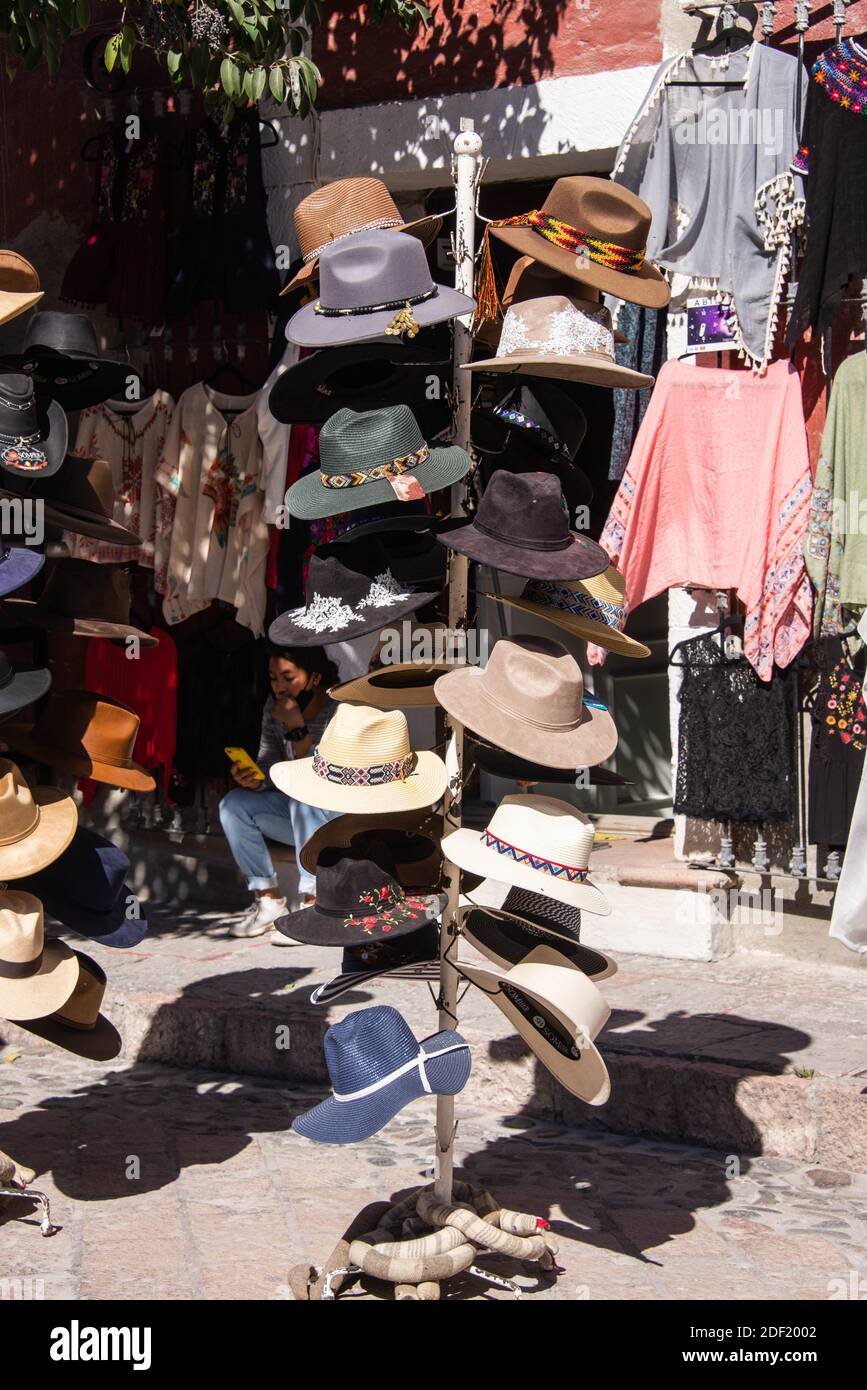 Shopping queretaro mexico hi-res stock photography and images - Alamy