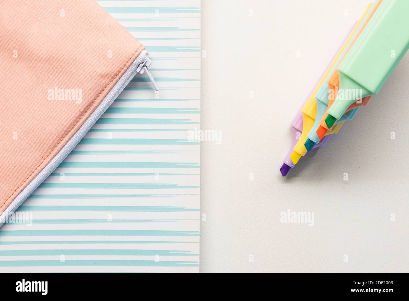 Case the colors hi-res stock photography and images - Alamy