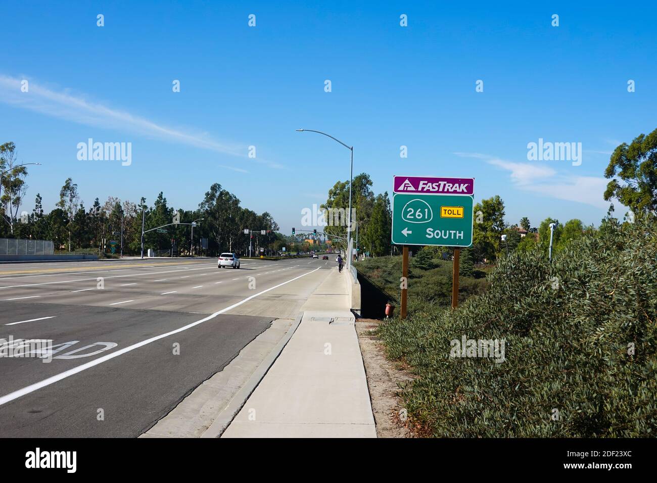 Southern California toll road 261 south on ramp entrance. Fastrak Tolls ...