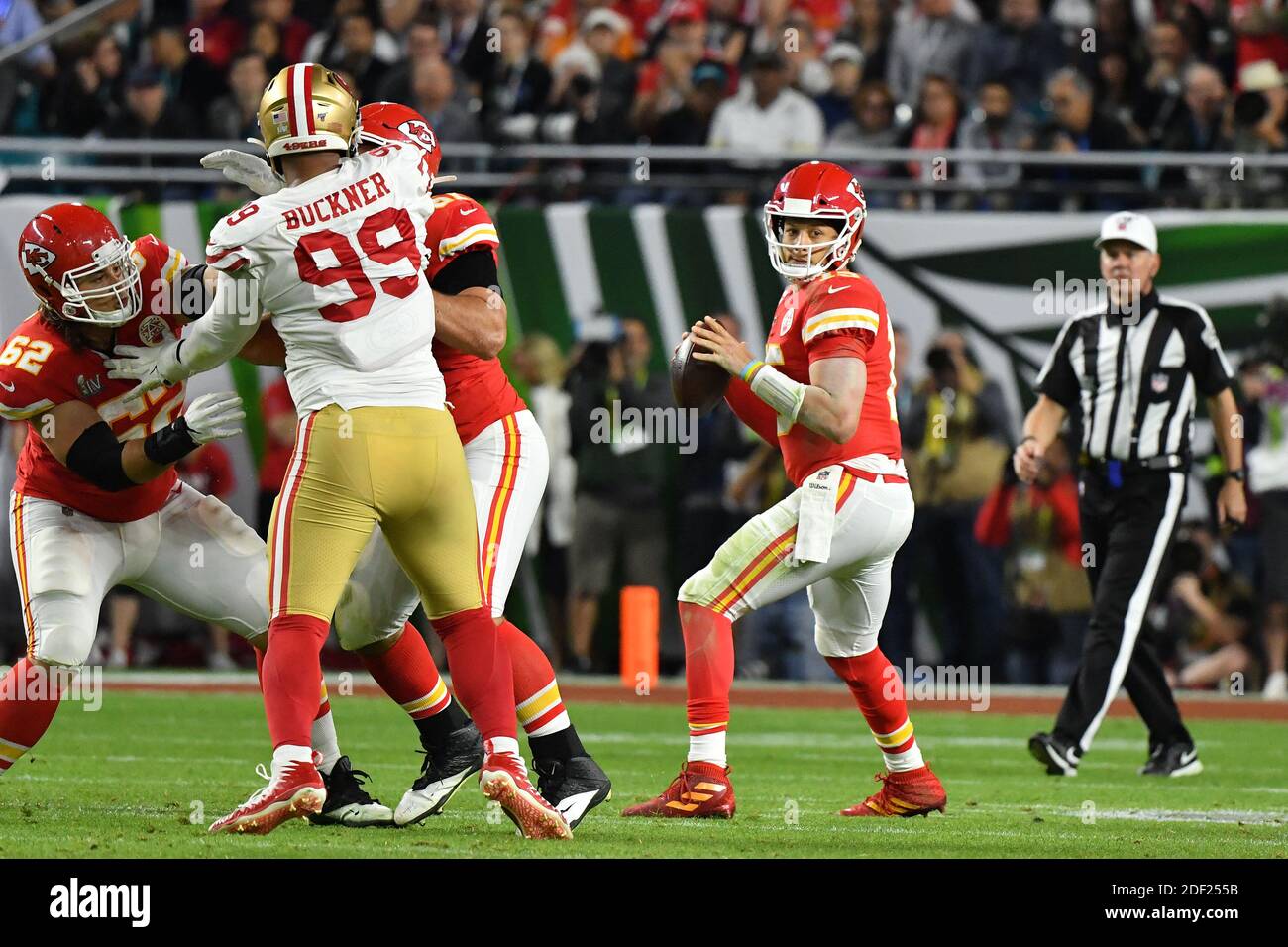 Patrick mahomes super bowl 2020 hi-res stock photography and images - Alamy