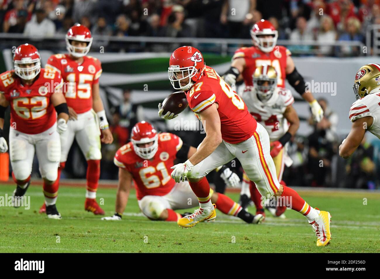The Kansas City Chiefs defeats the San Francisco 49ers 31-20 in Super ...
