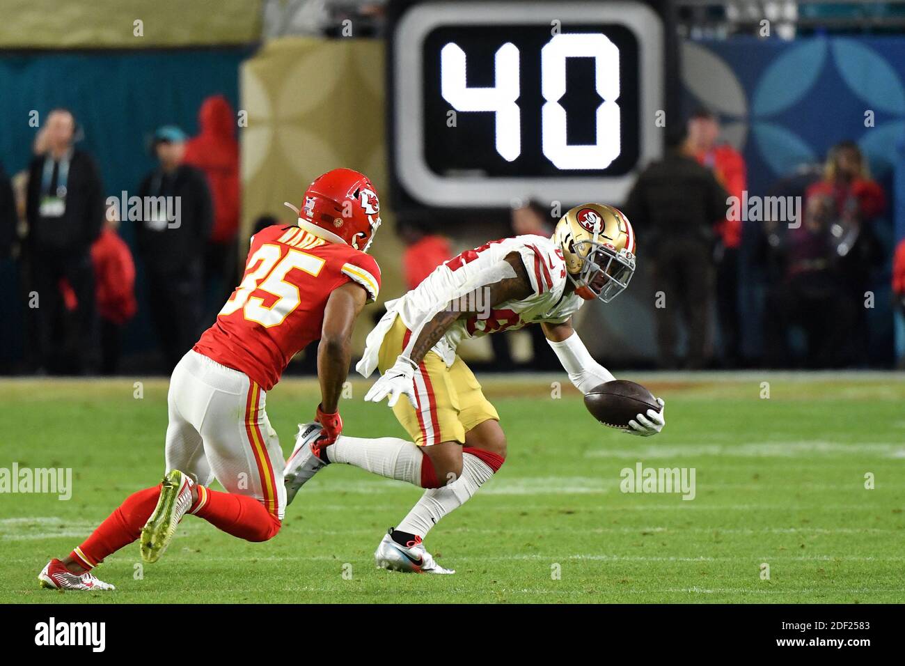 The Kansas City Chiefs defeats the San Francisco 49ers 31-20 in Super ...