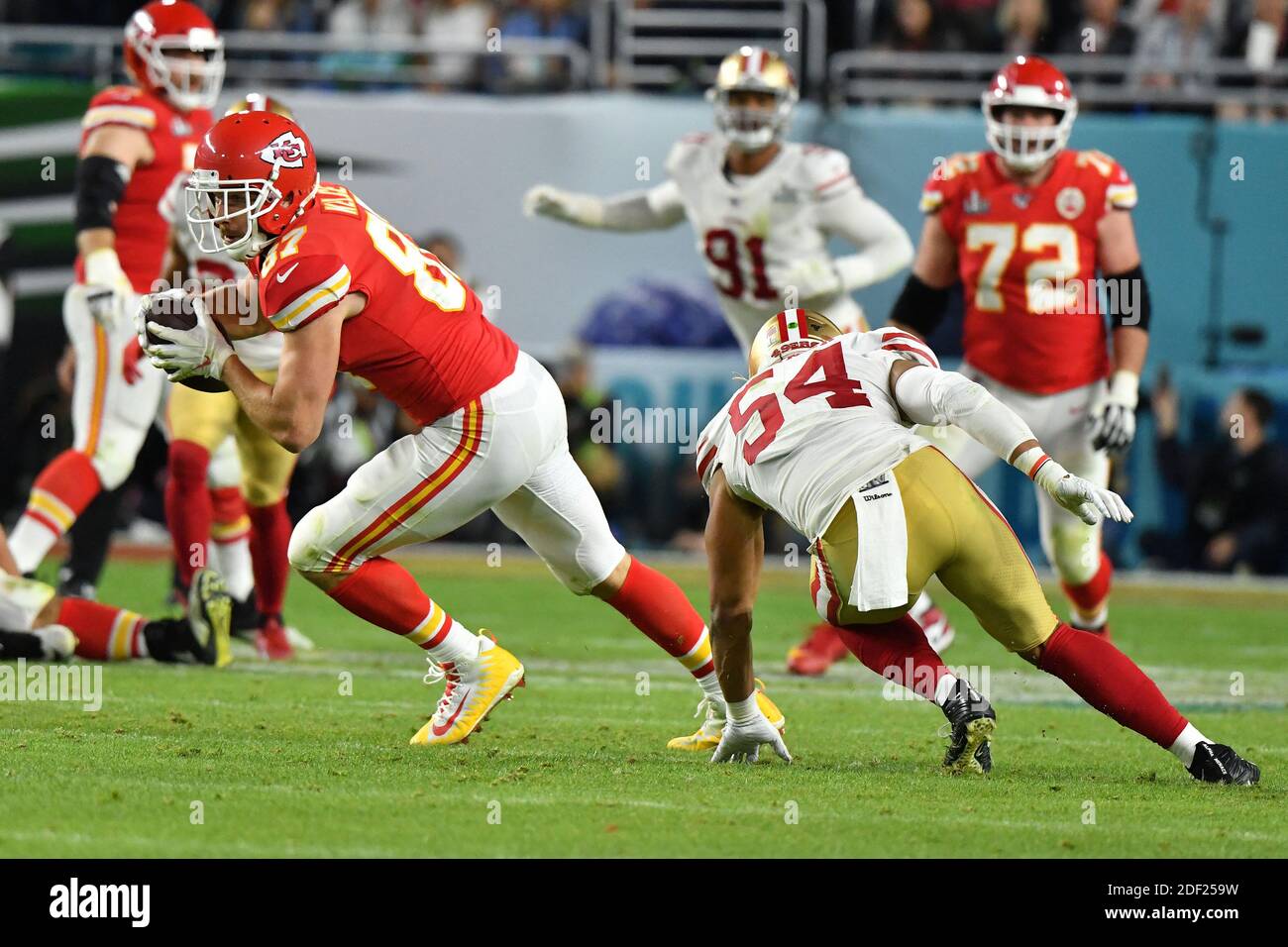 The Kansas City Chiefs defeats the San Francisco 49ers 31-20 in Super ...