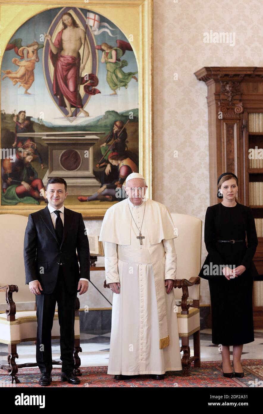 Pope Francis meets President of Ukraine Volodymyr Zelensky and his wife ...
