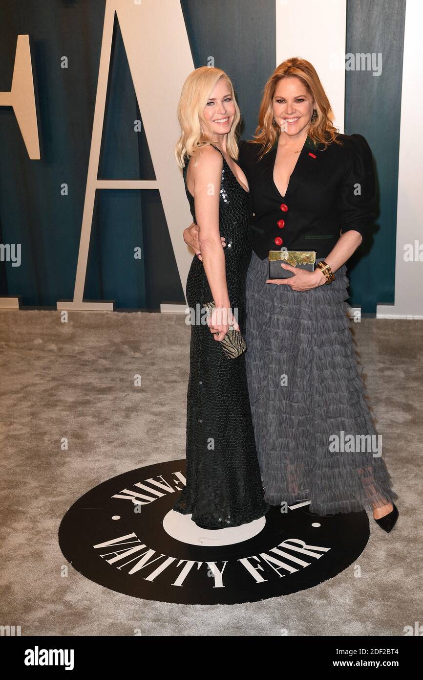 Chelsea Handler and Mary McCormack attending the Vanity Fair Oscar ...